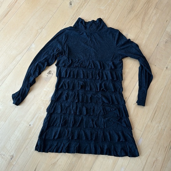 melis kayan | Dresses | Heather Ripple Dress Very Stretchy Unsure Of ...
